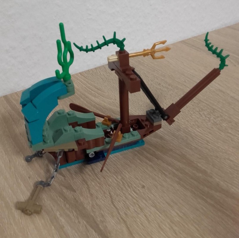 LEGO MOC 76420 Poseidons Ship by Mandarini | Rebrickable - Build with LEGO