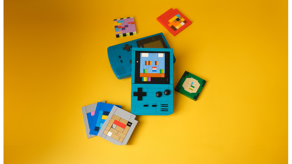 LEGO MOC LEGO Game Boy Color - Teal by click_lever | Rebrickable ...