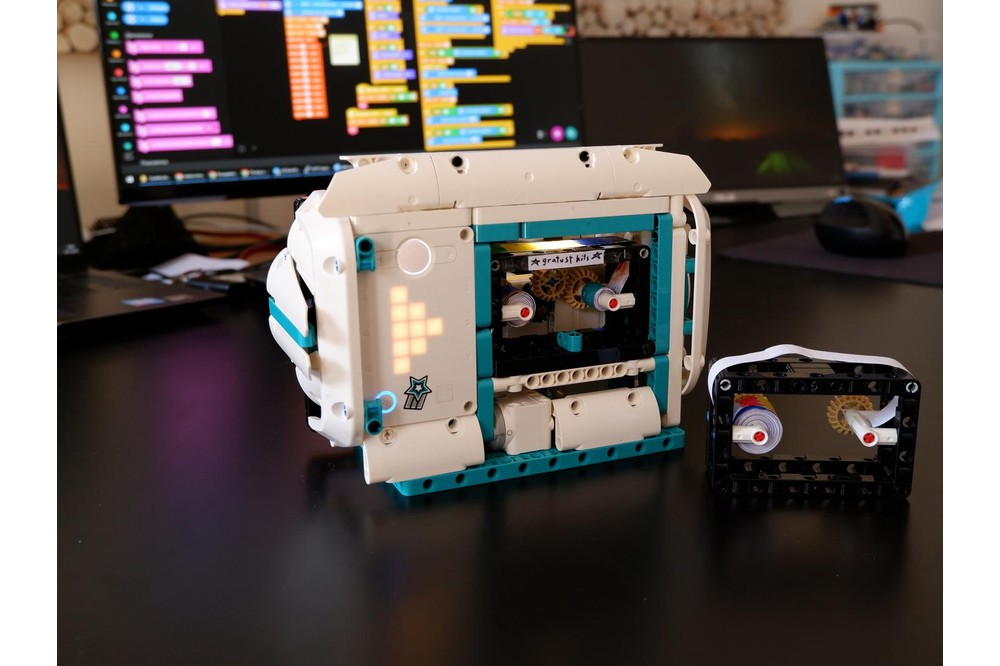 LEGO MOC-163305 Cassette player by Arpeggi0 | Rebrickable - Build with LEGO