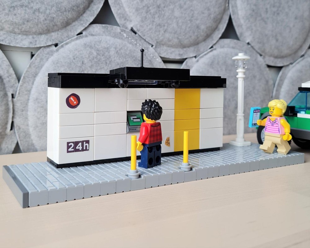 LEGO MOC Parcel Locker - self-service package pickup machine by Mictur ...