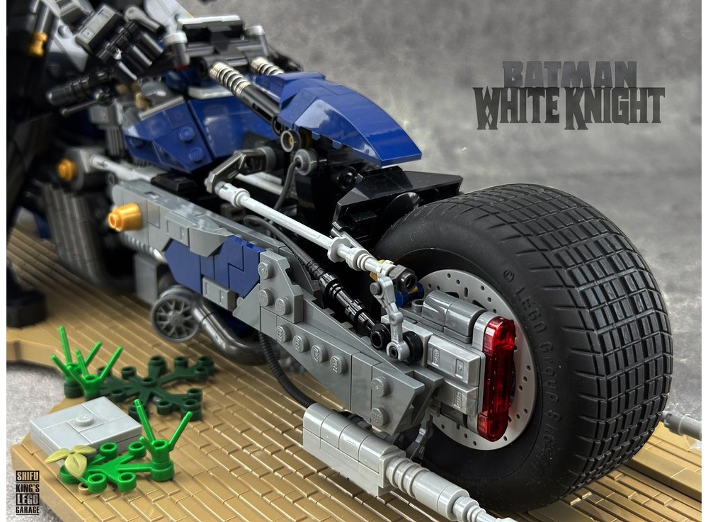 LEGO MOC White Knight Batcycle by alwaysking | Rebrickable - Build with ...
