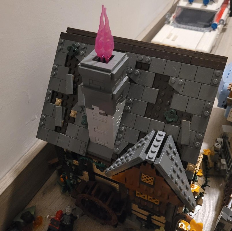 LEGO MOC Hocus Pocus Chimney Mod by Dragunov4ever | Rebrickable - Build ...