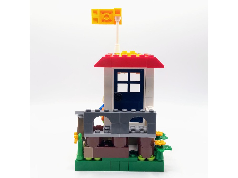 Lego Moc 40357 Bygglek Lifeguard Tower By Dafeld Rebrickable Build