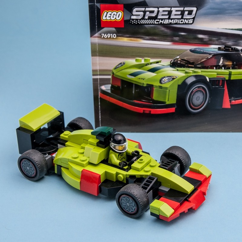 LEGO MOC 76910 Formula 1 AMR Lime Power by Keep On Bricking | Rebrickable - Build with LEGO