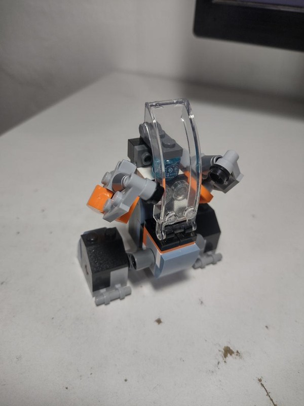 LEGO MOC Buff Bot by RRato | Rebrickable - Build with LEGO