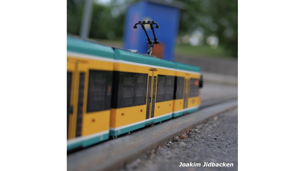 LEGO MOC M06 Tram by ThinkCleverAndSmart | Rebrickable - Build with LEGO