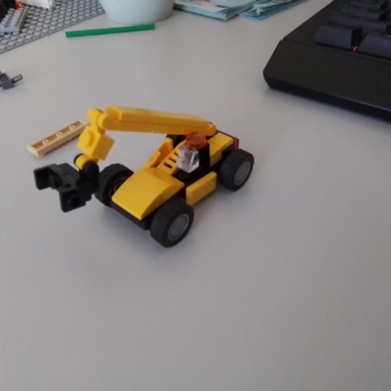 LEGO MOC mini telehandler by kloc12 | Rebrickable - Build with LEGO