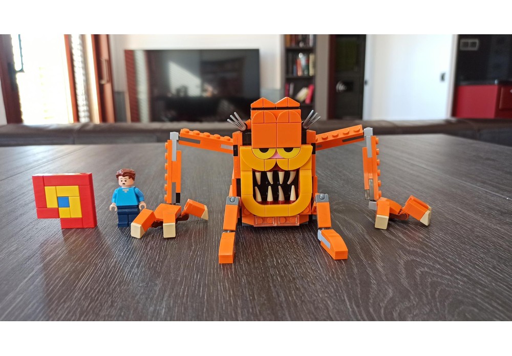 LEGO MOC Garfield / Gorefield figure from "Jon I require lasagna" by ...