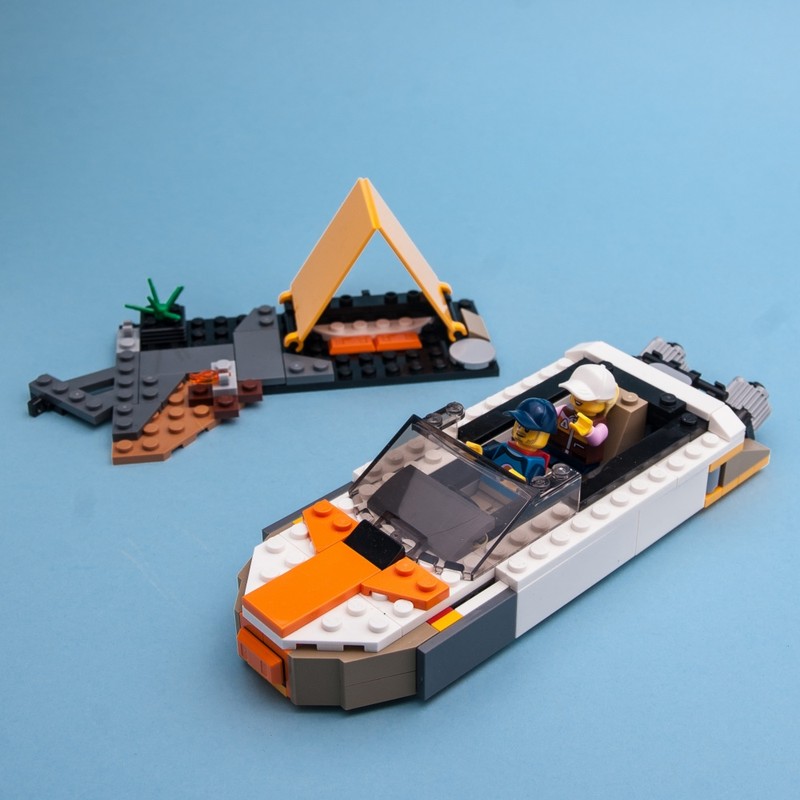 LEGO MOC 60387 Speedboat by Keep On Bricking | Rebrickable - Build with ...