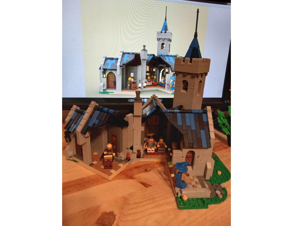 Lego Moc Lion Knights Castle Chapel By Jhobbs Rebrickable Build