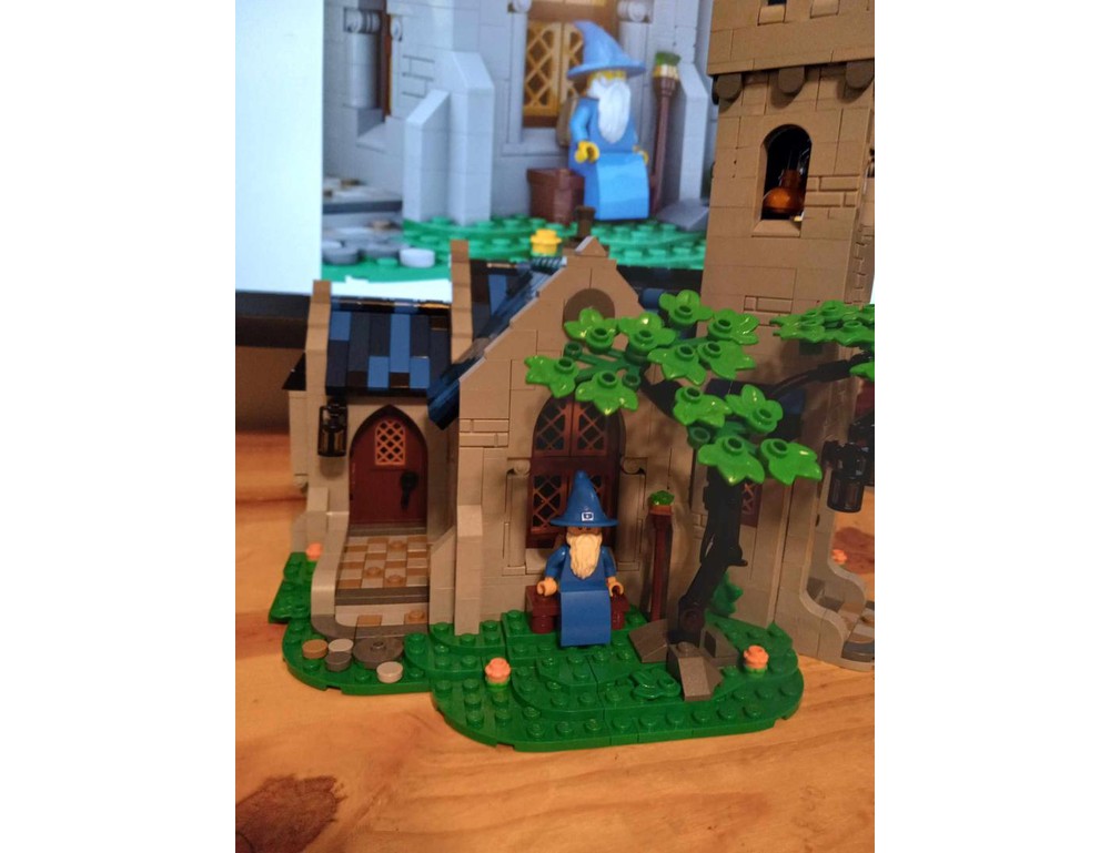 Lego Moc Lion Knights Castle Chapel By Jhobbs Rebrickable Build