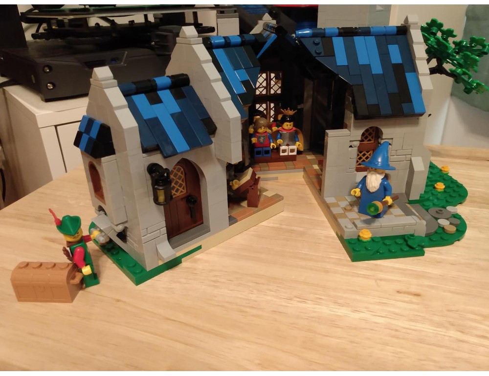 Lego Moc Lion Knights Castle Chapel By Jhobbs Rebrickable Build