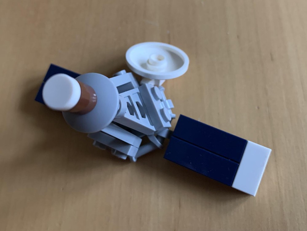 LEGO MOC Mariner 2 (Venus) - 1:70 by JonHull | Rebrickable - Build with ...