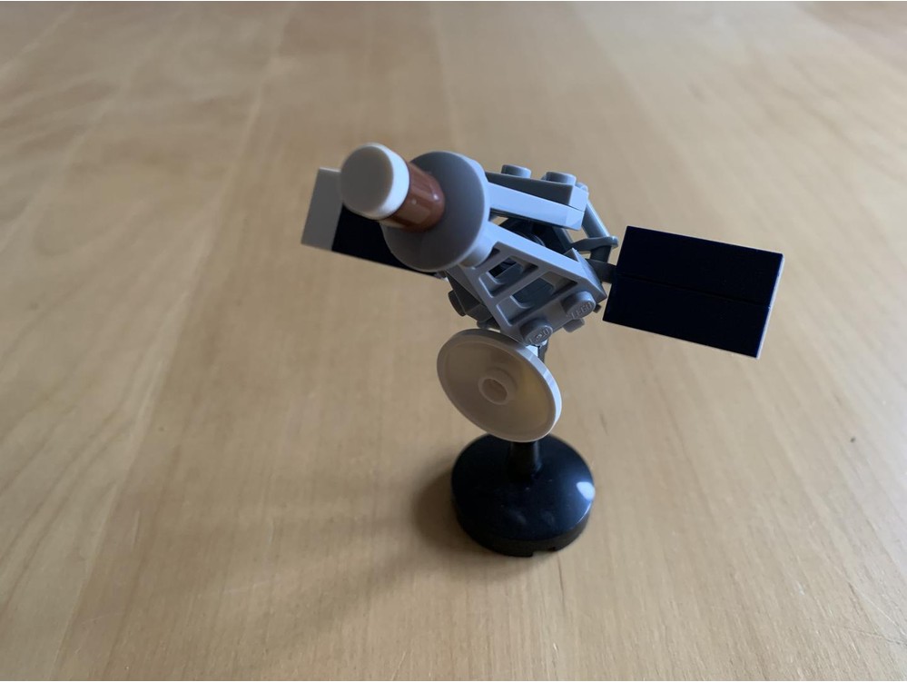 LEGO MOC Mariner 2 (Venus) - 1:70 by JonHull | Rebrickable - Build with ...