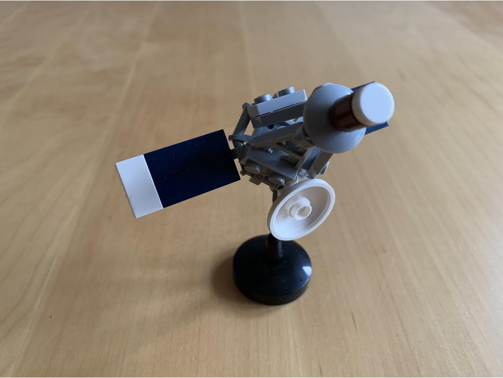 LEGO MOC Mariner 2 (Venus) - 1:70 by JonHull | Rebrickable - Build with ...