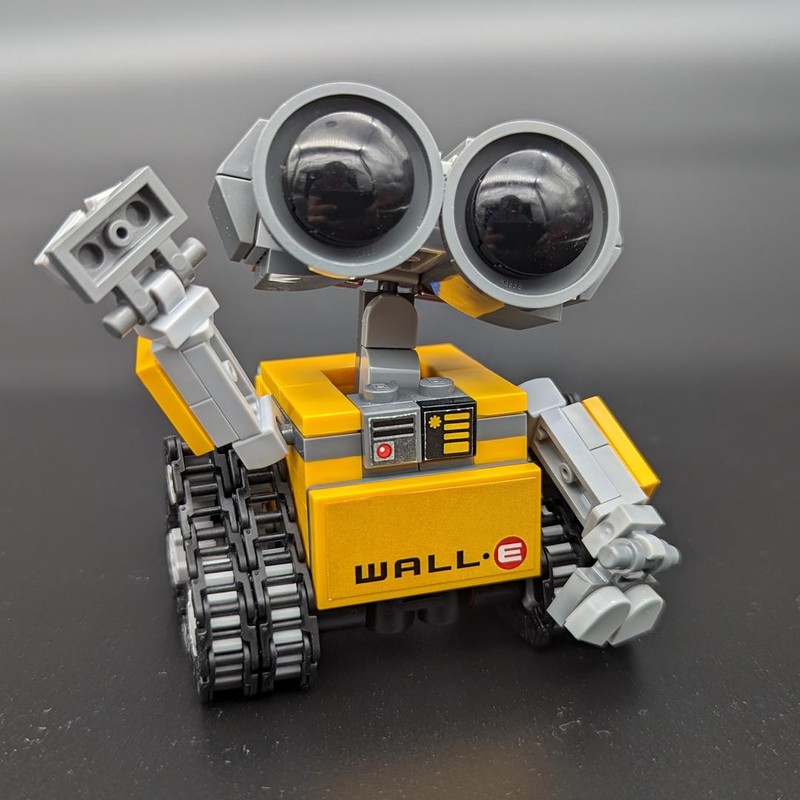 LEGO MOC Mini WALL-E by curtydc | Rebrickable - Build with LEGO