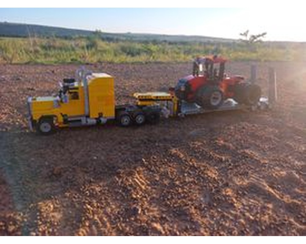 LEGO MOC Lowboy Trailer by TechnicModlr | Rebrickable - Build with LEGO