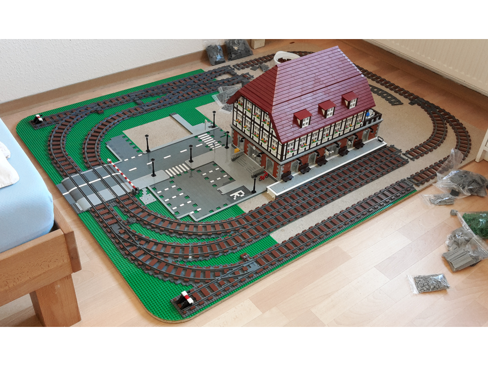 LEGO MOC Big Train Station by habichtfreak | Rebrickable - Build with LEGO