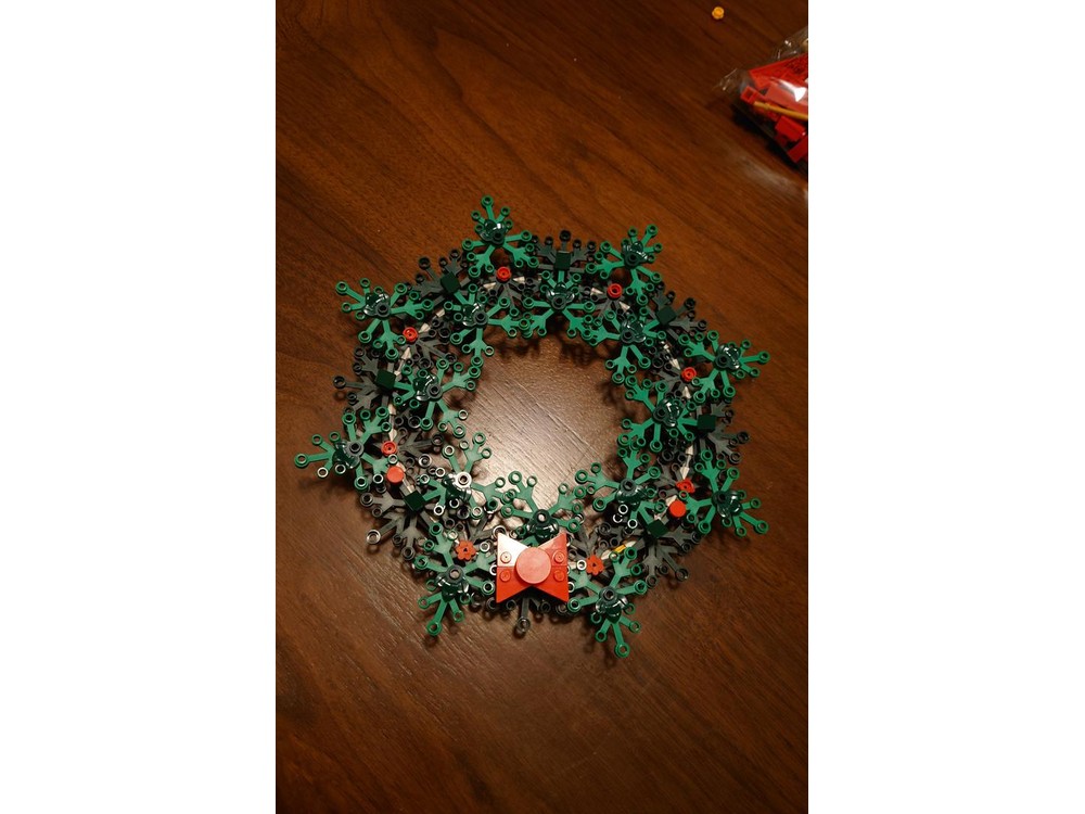 LEGO MOC Wreath by Thomus_Bean | Rebrickable - Build with LEGO