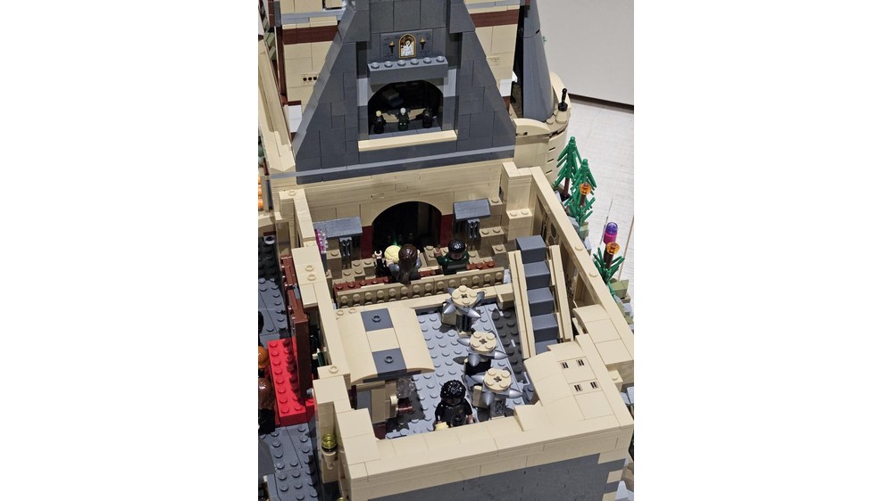 Lego Moc 71043 Modular Cinema And Spa By Brinvoraha Rebrickable