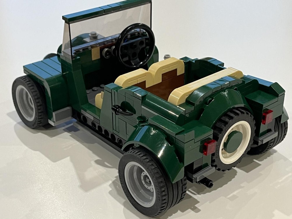LEGO MOC 10242 Vintage Tourer by Weegordon | Rebrickable - Build with LEGO