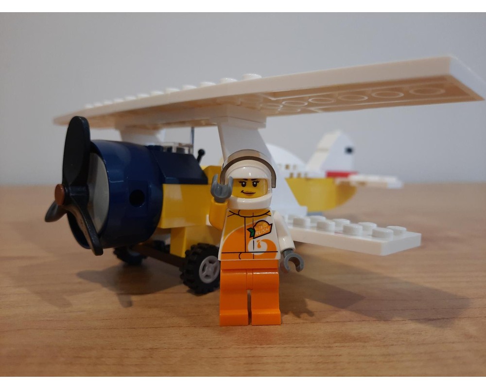LEGO MOC Biplane by Friendly Orc | Rebrickable - Build with LEGO