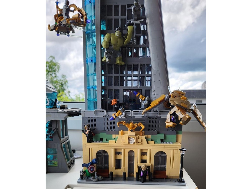 LEGO MOC Grand Central, addition to the Avengers tower by Oslanai ...