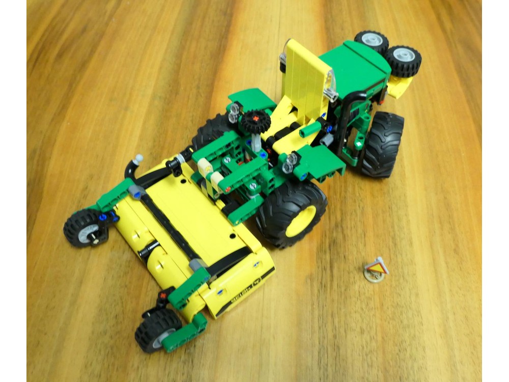 LEGO MOC 42136 Front Lawn Mower by Larsagri | Rebrickable - Build with LEGO