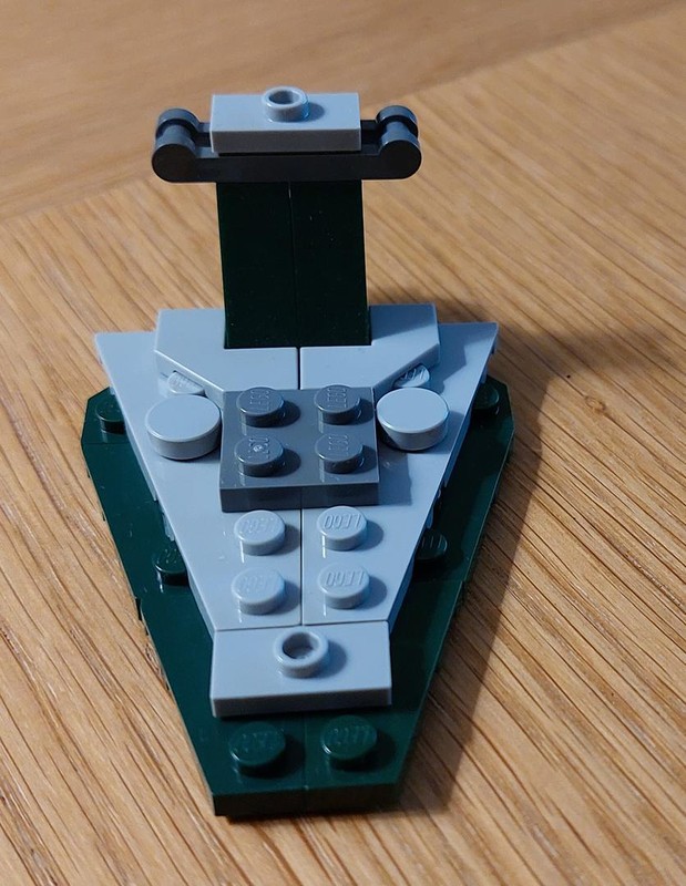 LEGO MOC Green Destroyer by pnovdenx | Rebrickable - Build with LEGO