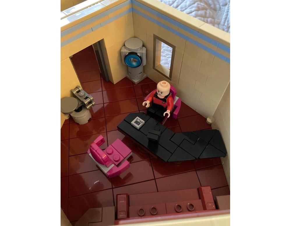 LEGO MOC Star Trek: The Next Generation, Enterprise D Main Bridge by Sendek01 | Rebrickable ...