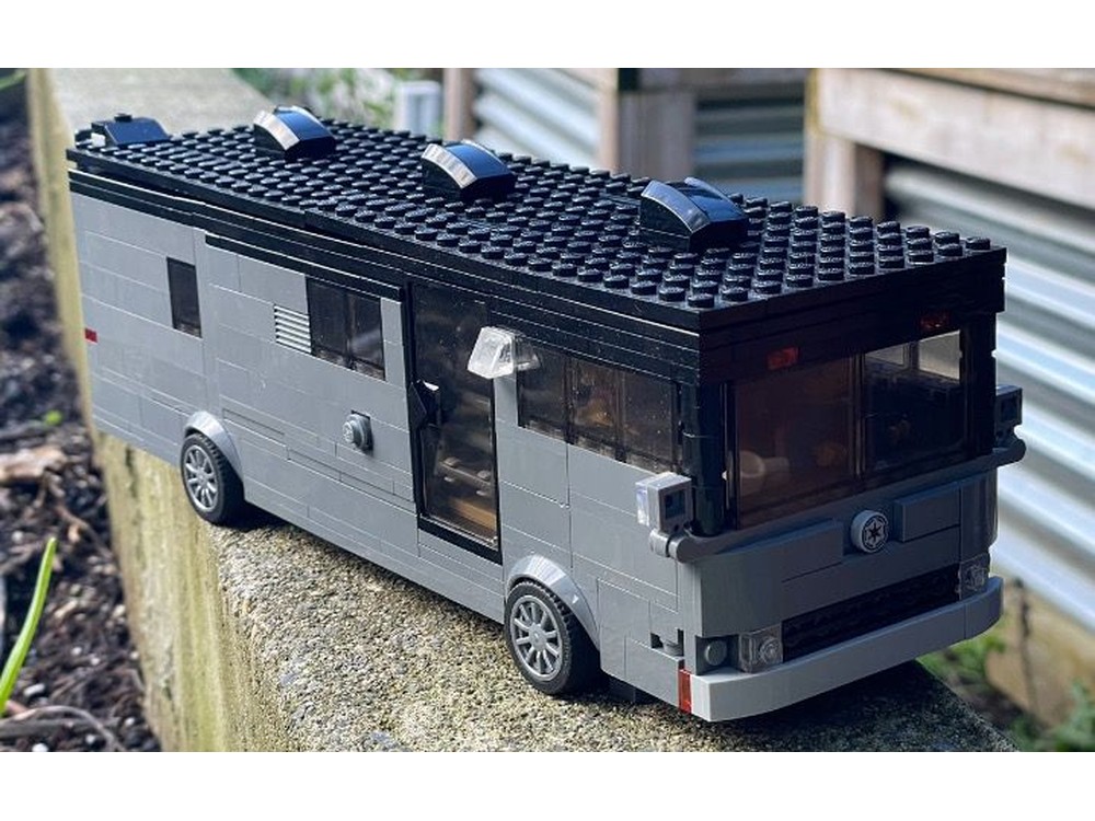 LEGO MOC Class A Recreational Motorhome (With Working Slides) by ...
