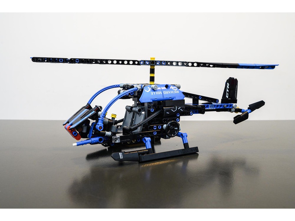 LEGO MOC Helicopter with gear driven rotating rotors by foolsgoldsfish ...