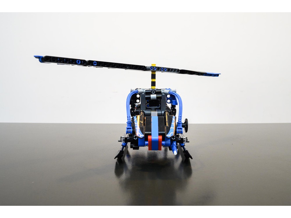 LEGO MOC Helicopter with gear driven rotating rotors by foolsgoldsfish ...