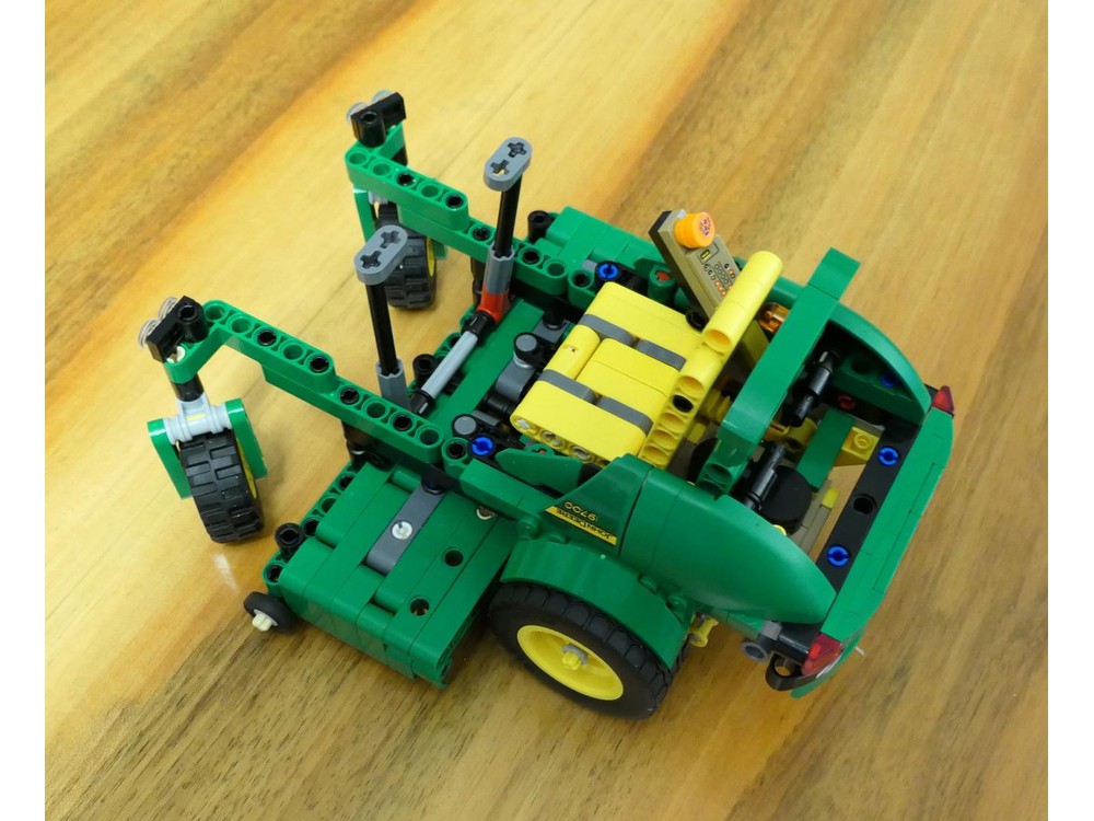 LEGO MOC 42168 Zero-Turn Mower by Larsagri | Rebrickable - Build with LEGO
