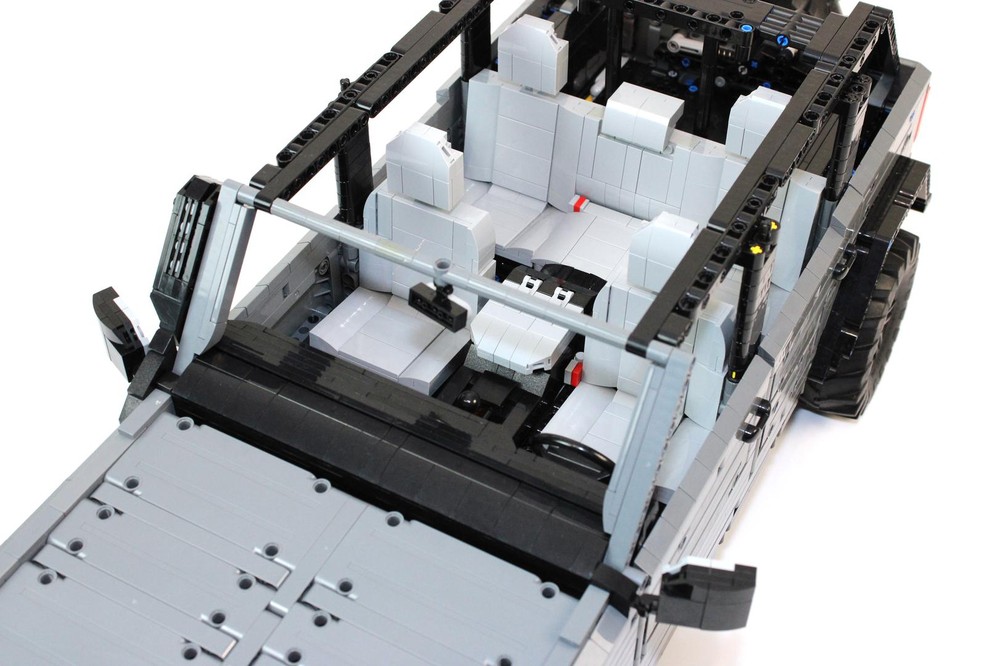 LEGO MOC Ford Bronco 1:8 - Manual by GoldenBrickDesign | Rebrickable ...