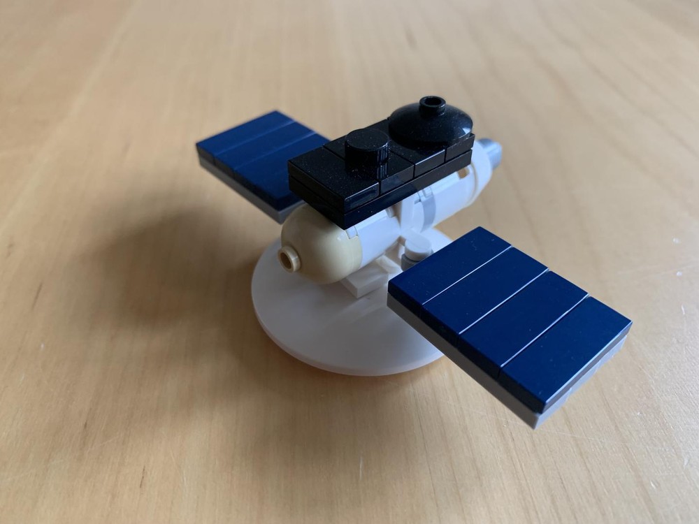 LEGO MOC Venera 4 (Venus) - 1:70 by JonHull | Rebrickable - Build with LEGO