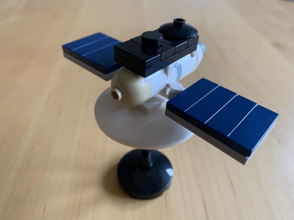 Lego Moc Venera 4 Venus 170 By Jonhull Rebrickable Build With Lego