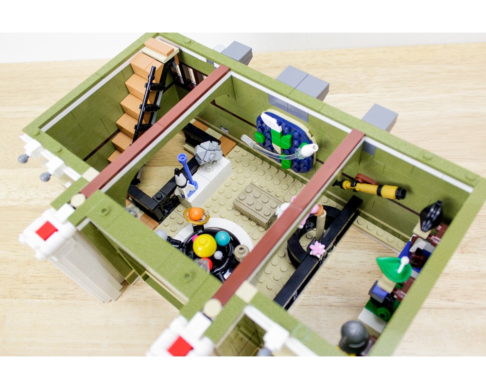 LEGO MOC Tall Natural History Museum Alt Build by Stonewall Bricks ...