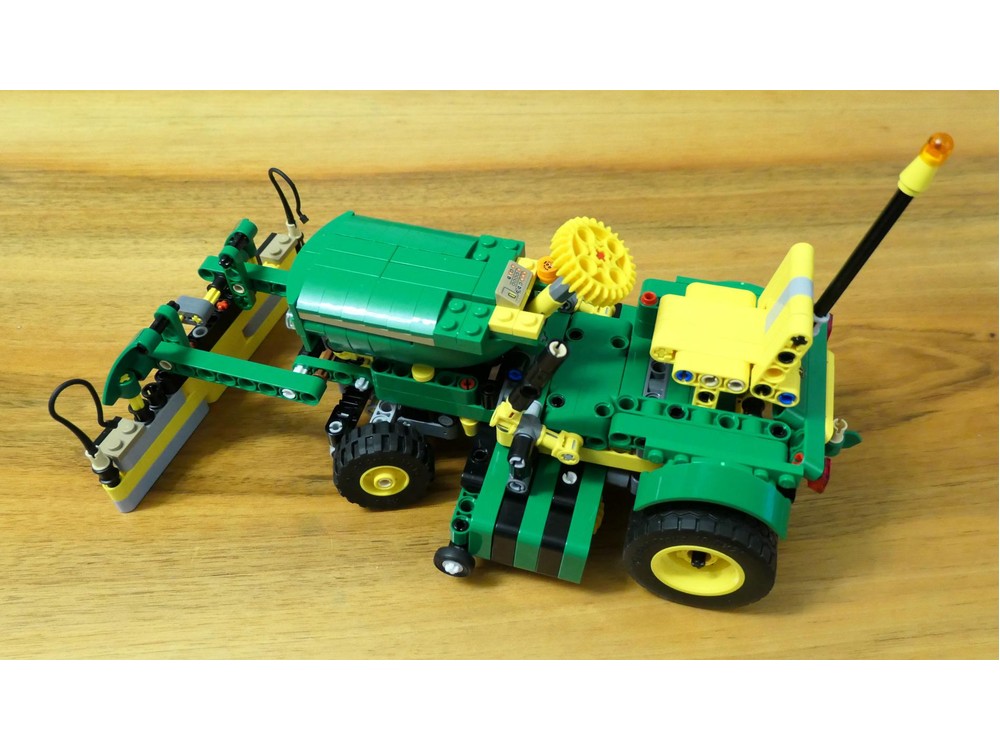 Lego Moc 42168 John Deere Lawn Mower Tractor By Larsagri Rebrickable