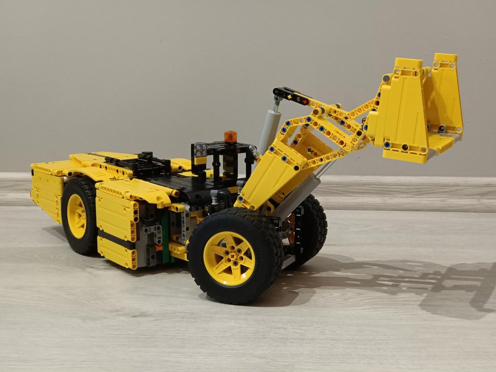 LEGO MOC 42114 model B - Underground Mining Loader by XaeroZKota ...