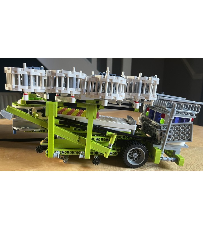 LEGO MOC Fairground Rock-O-Plane ride by Gdale | Rebrickable - Build ...