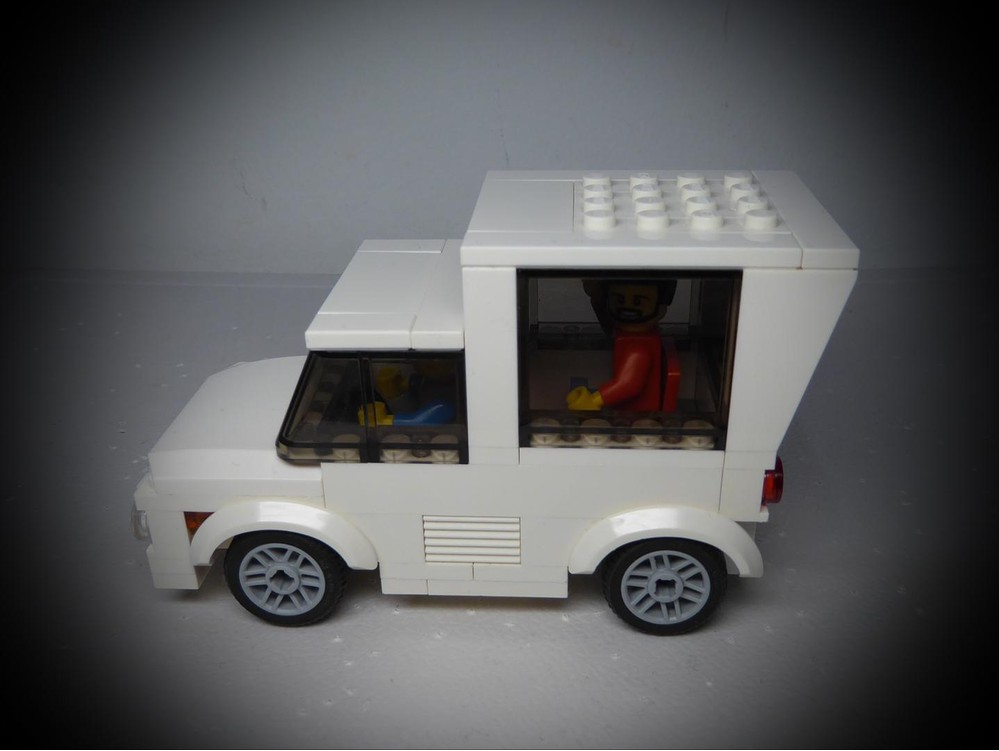 LEGO MOC 60182 Popemobile by perbonde | Rebrickable - Build with LEGO