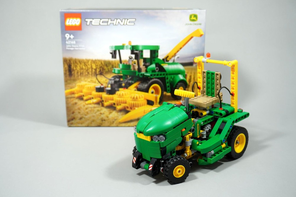 LEGO MOC 42168- Lawn tractor by DamianPLE Technic Garage | Rebrickable ...