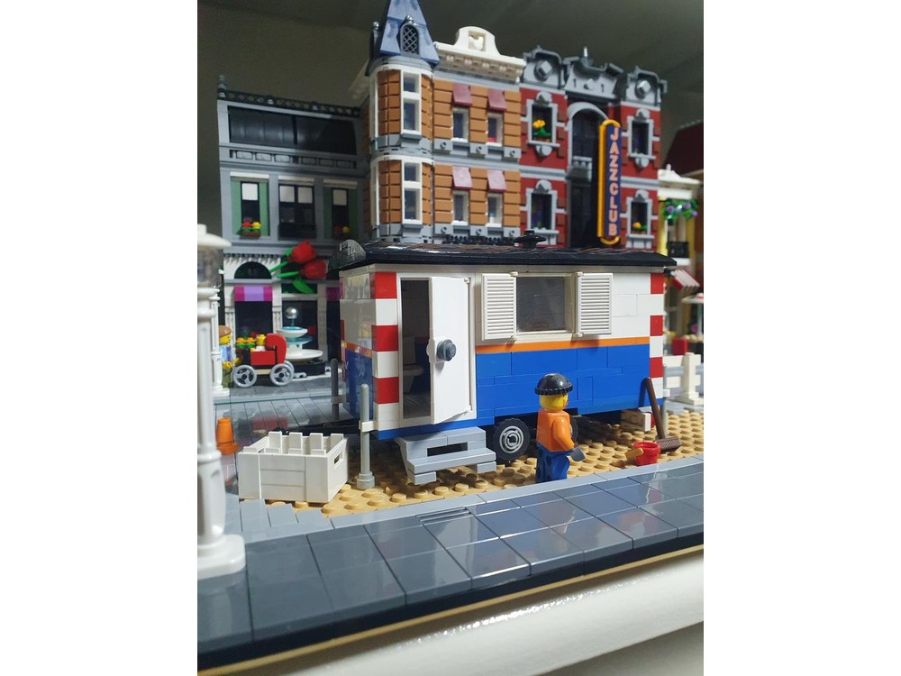 LEGO MOC Site hut on wheels by HIGHWAY-PATROL | Rebrickable - Build ...