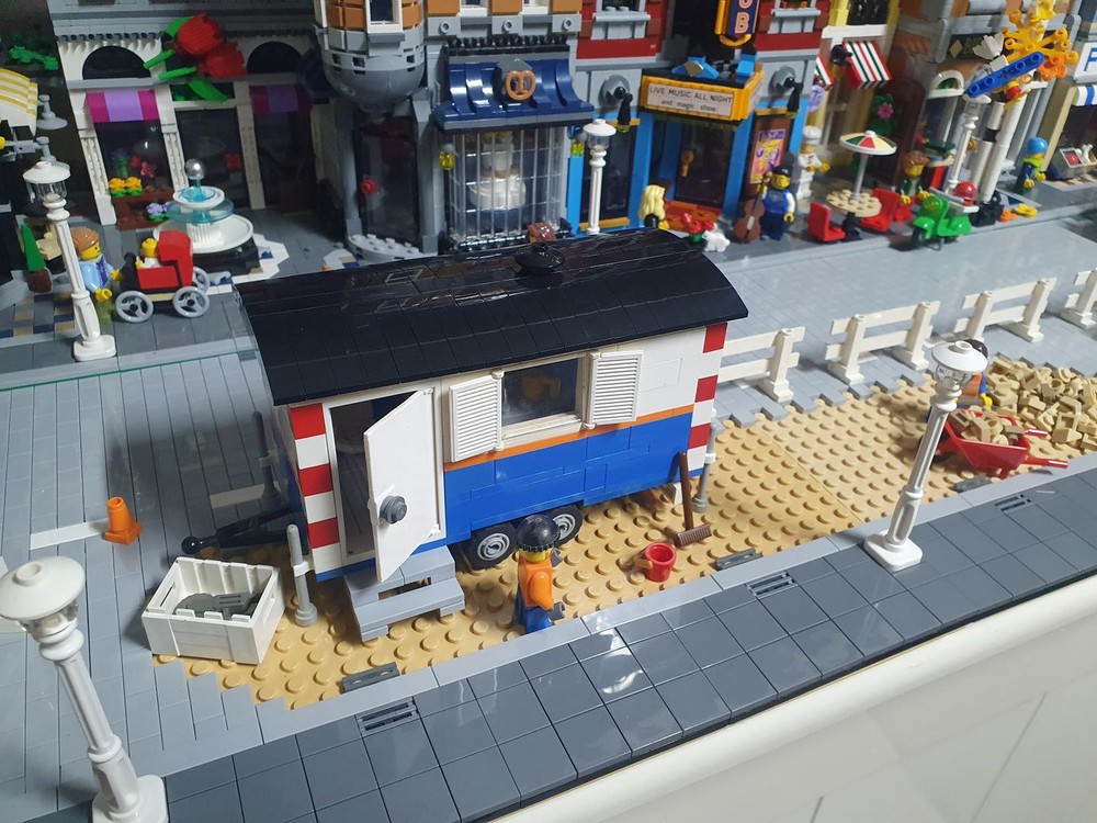 LEGO MOC Site hut on wheels by HIGHWAY-PATROL | Rebrickable - Build ...