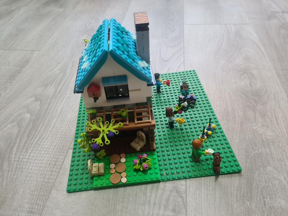 LEGO MOC Modular Cozy Home (31139) by Simessa | Rebrickable - Build ...
