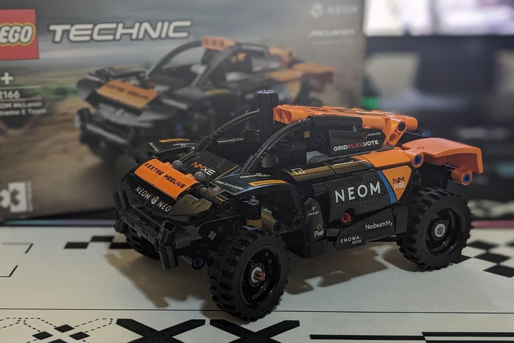 LEGO MOC 42166 with steering by Nikete9000 | Rebrickable - Build with LEGO