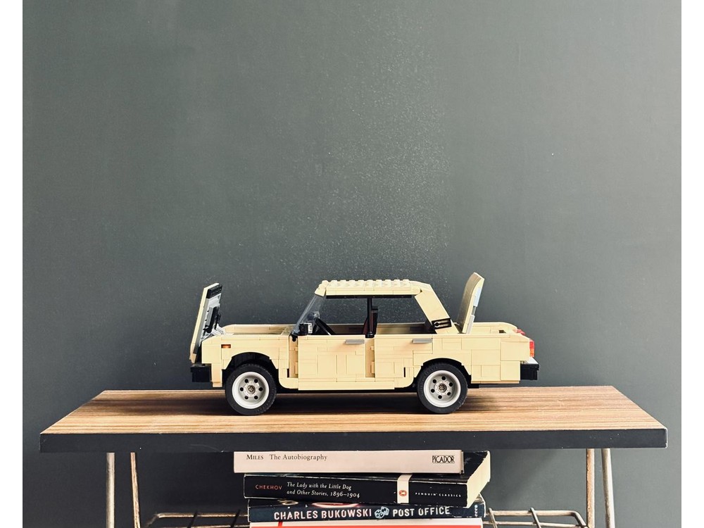 LEGO MOC Lada Riva / VAZ-2107 by blockostalgia | Rebrickable - Build ...