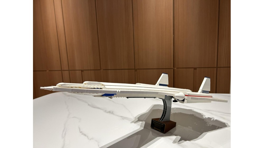LEGO MOC Lockheed SR-71 Blackbird LEGO 10318 Concorde alternate build ...