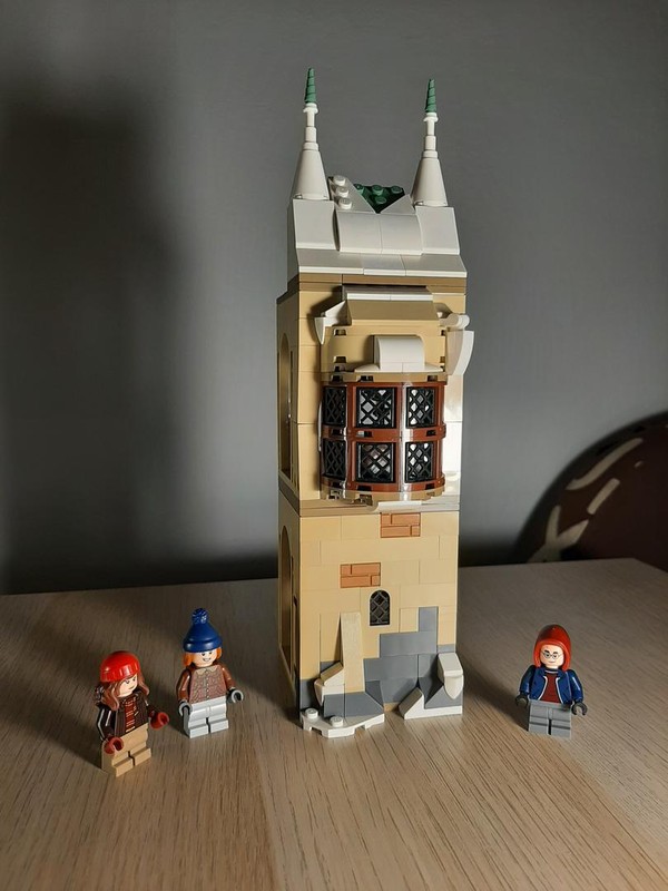 LEGO MOC Winter tower of magic castle by Polokot | Rebrickable - Build ...